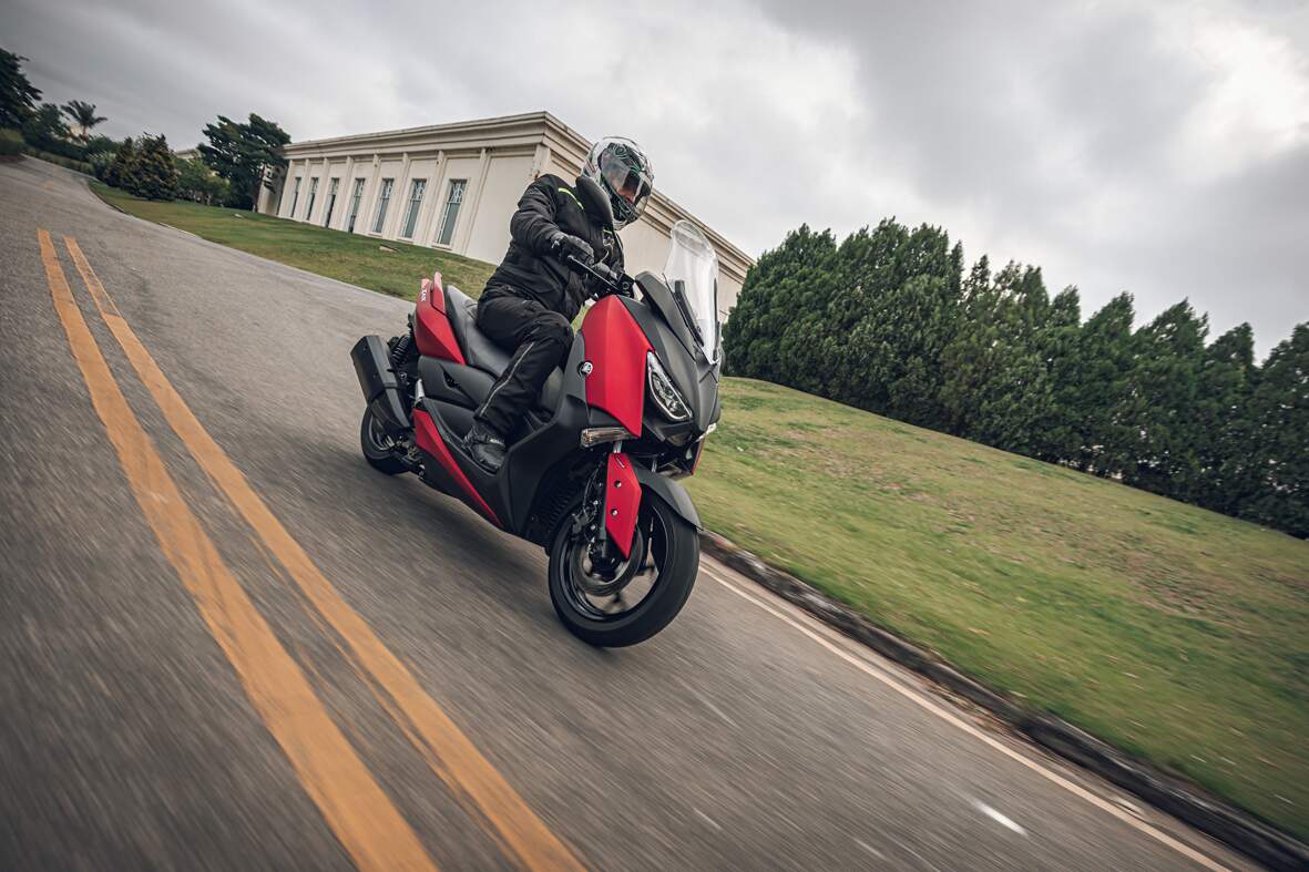 Yamaha XMAX ABS eleva o nível da categoria | Motociclismo Online