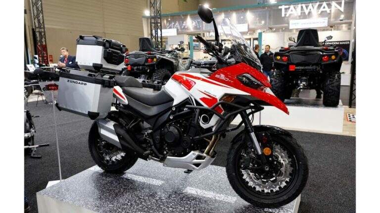 Zündapp ZXA Adventure 500, a aventureira apresentada no Intermot