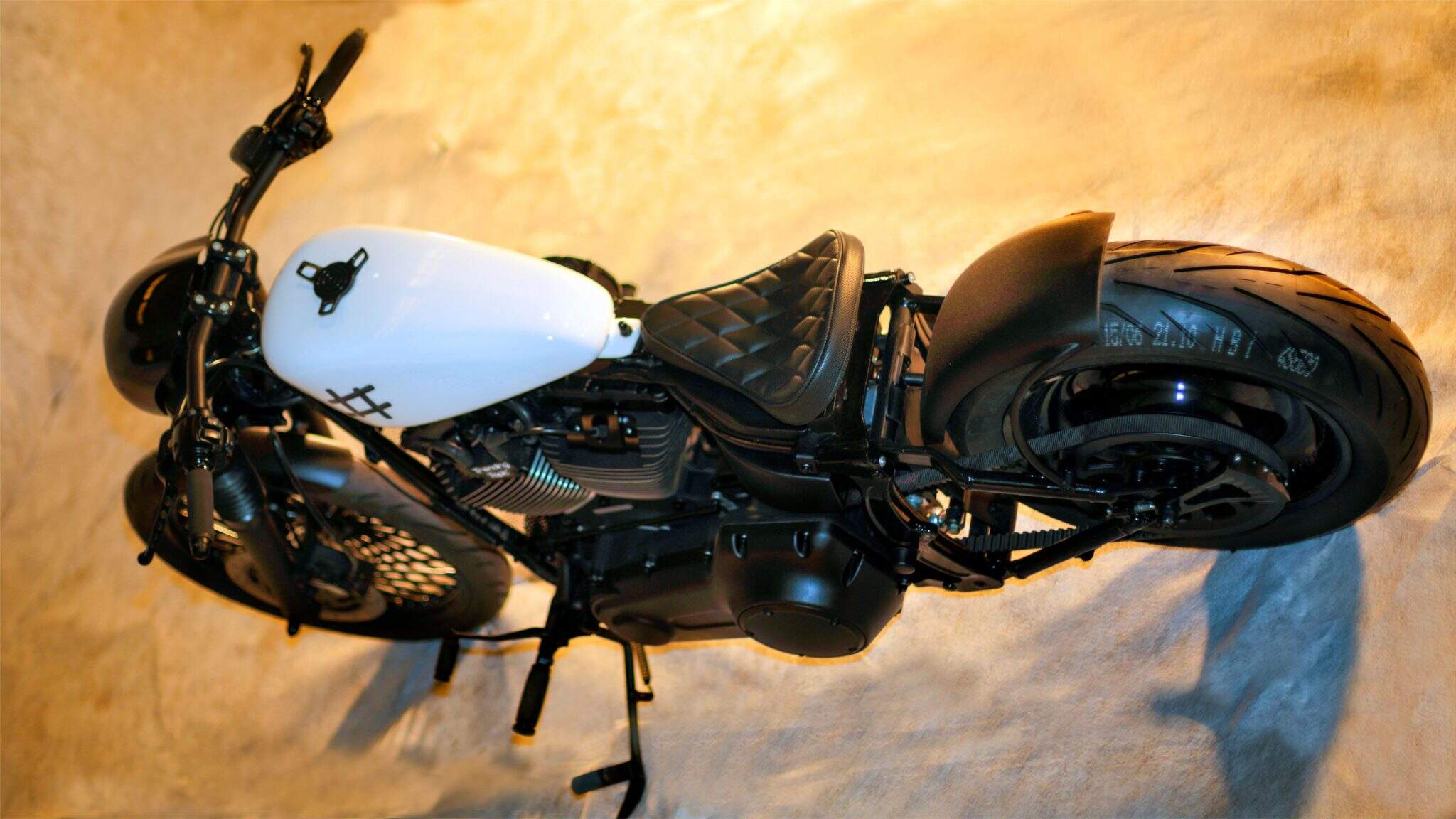 Deuce Bobber “Hastag”: customização da Lord Drake Kustoms