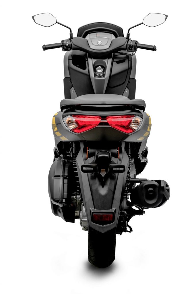 Yamaha renova NMAX para brigar com rival Honda PCX