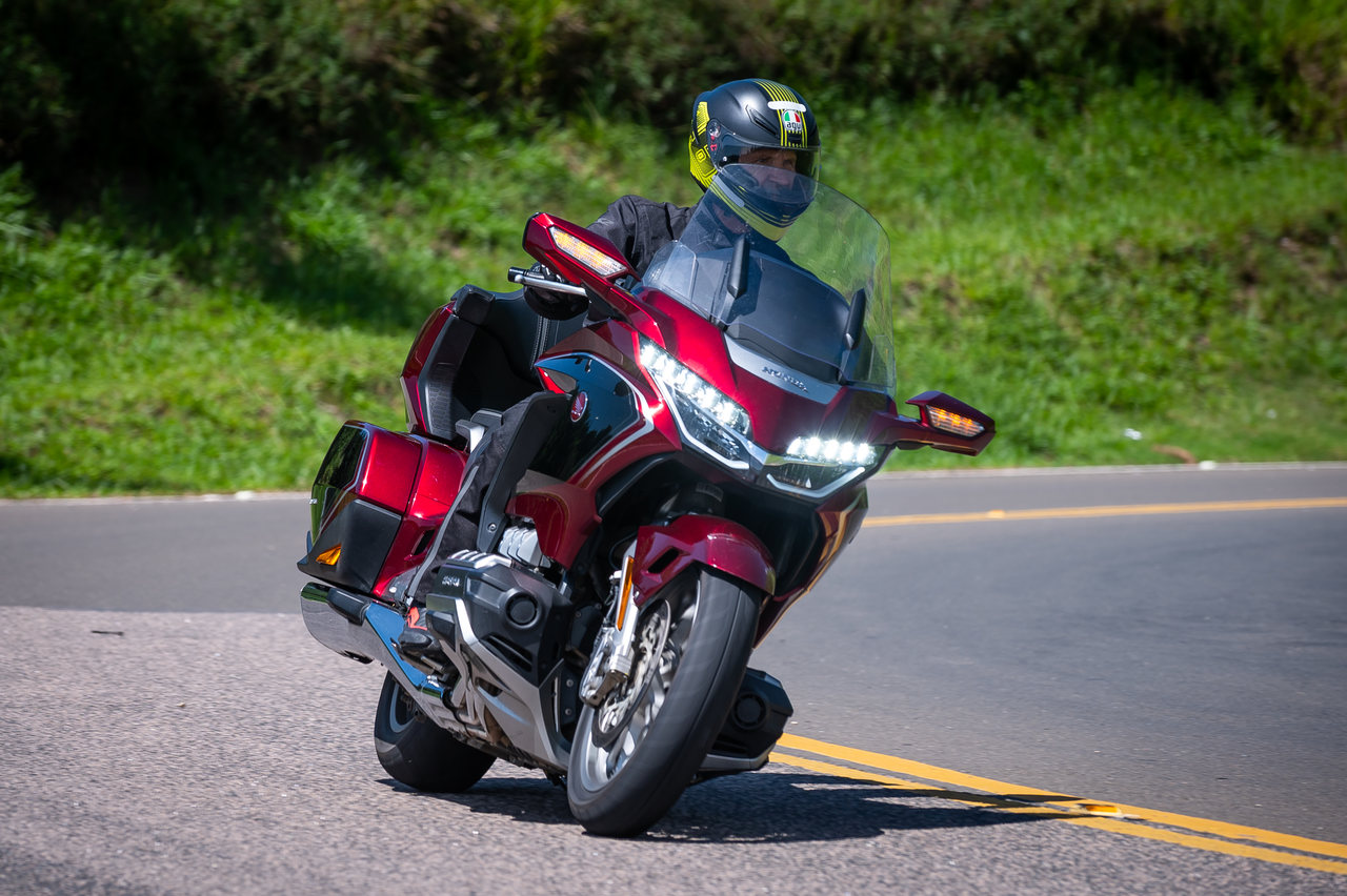 Honda GL 1800 Goldwing Tour: a tecnologia em nome do conforto
