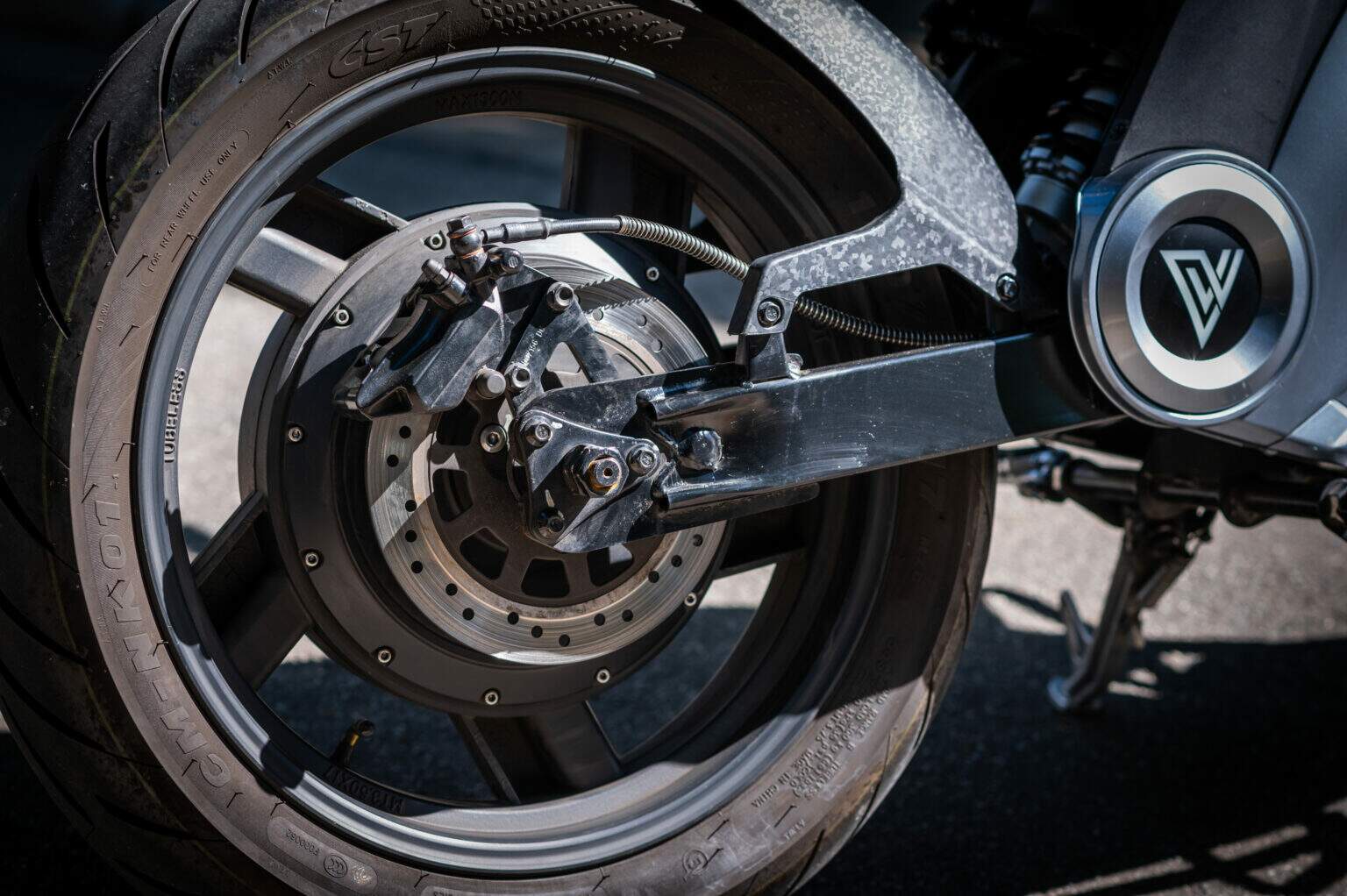 Voltz EVS Work roda 1.000 km gastando R$ 20 | Motociclismo Online