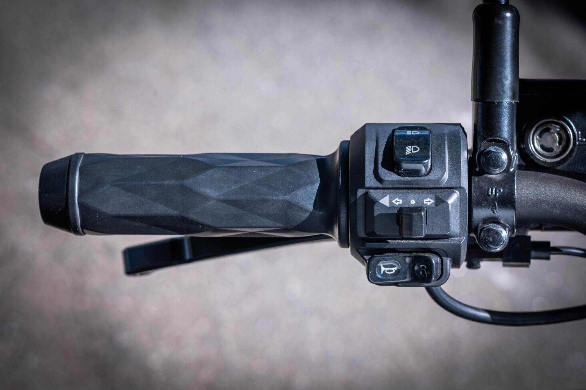 Voltz EVS Work roda 1.000 km gastando R$ 20 | Motociclismo Online