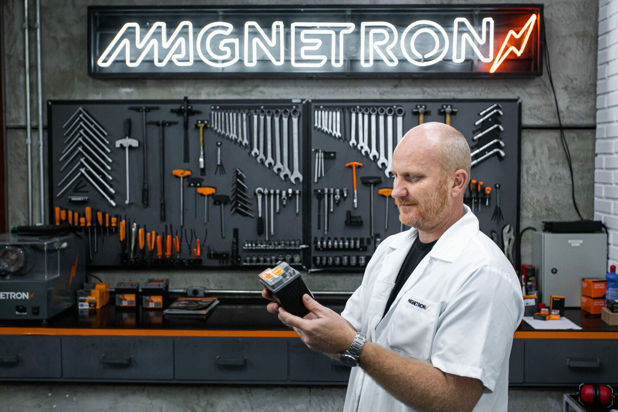 Entrevista: Denise Remor fala sobre a Magnetron | Motociclismo Online