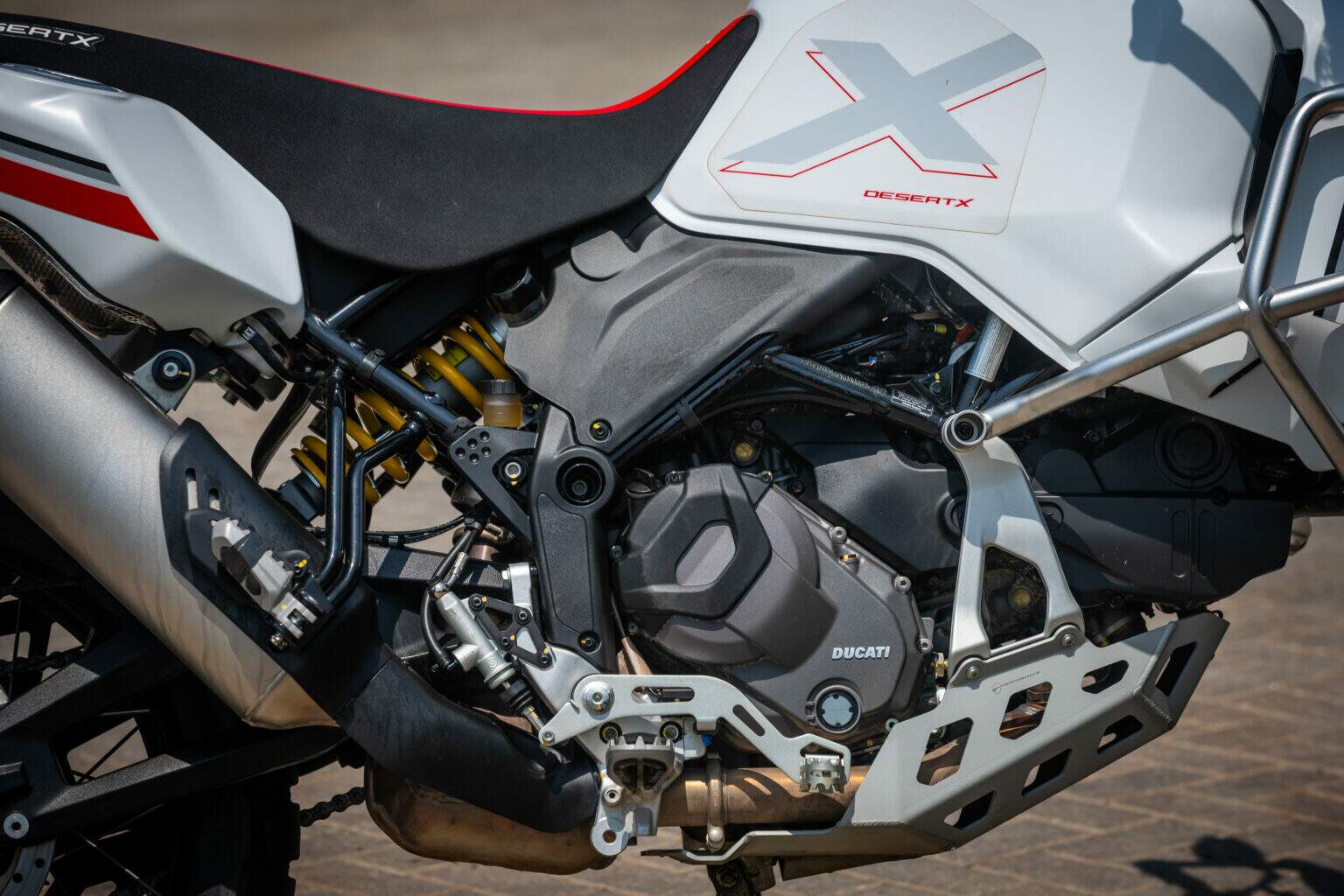 Ducati DesertX: ótima nas ruas, extraordinária no off-road ...