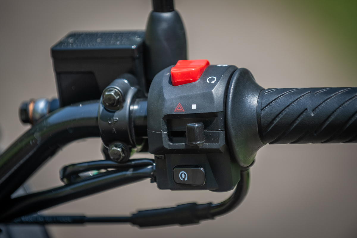 Dafra NH 300: uma off-road equilibrada