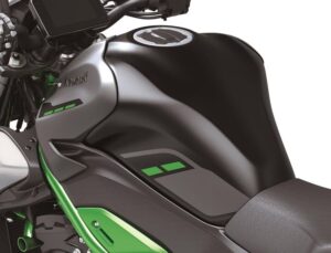 Kawasaki Z900 vem com mudanças para 2025!