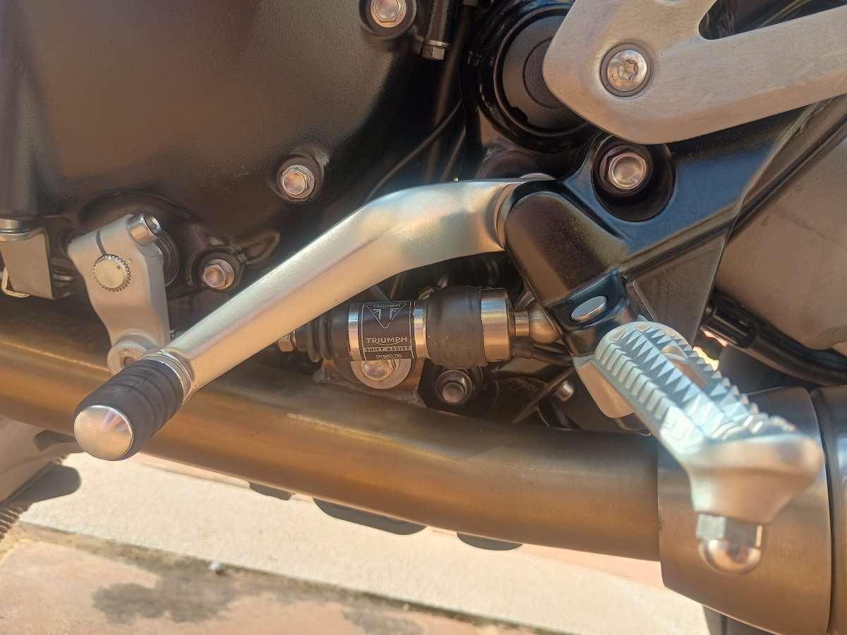Triumph Speed Twin 1200 2025: já testamos a novidade na Espanha ...