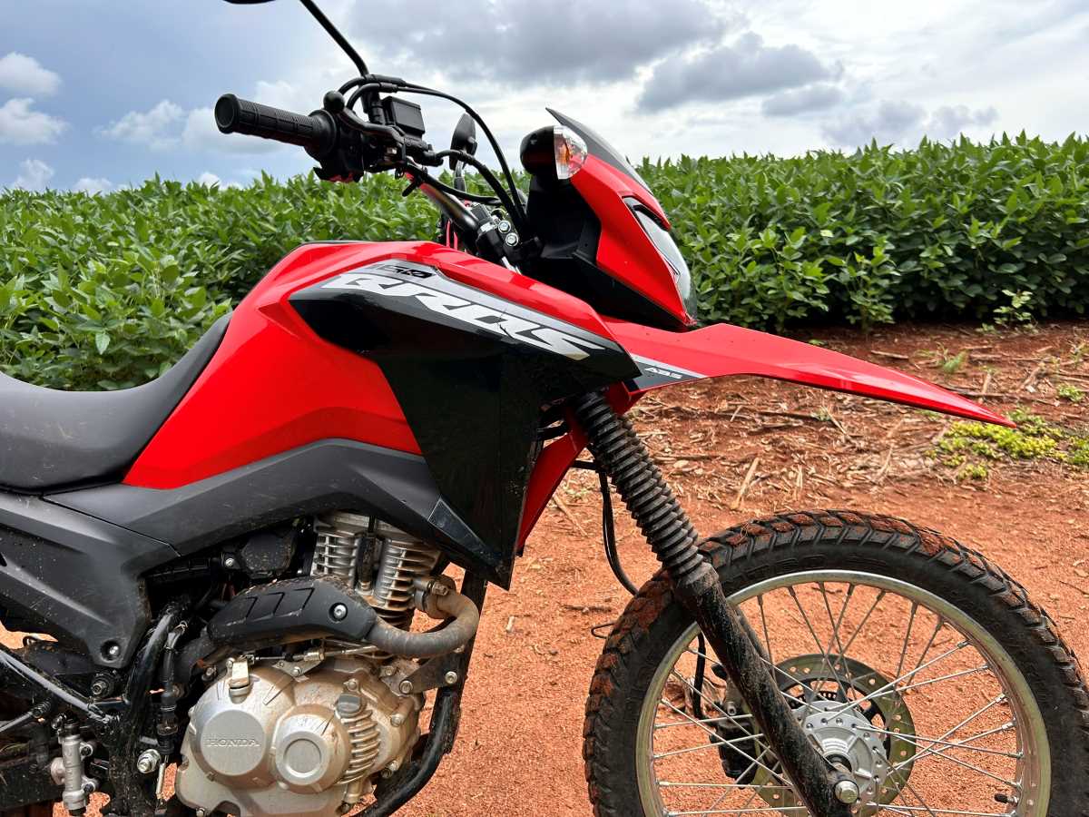 Bros 160 e XRE 190: confira no teste qual trail da Honda é ideal para ...