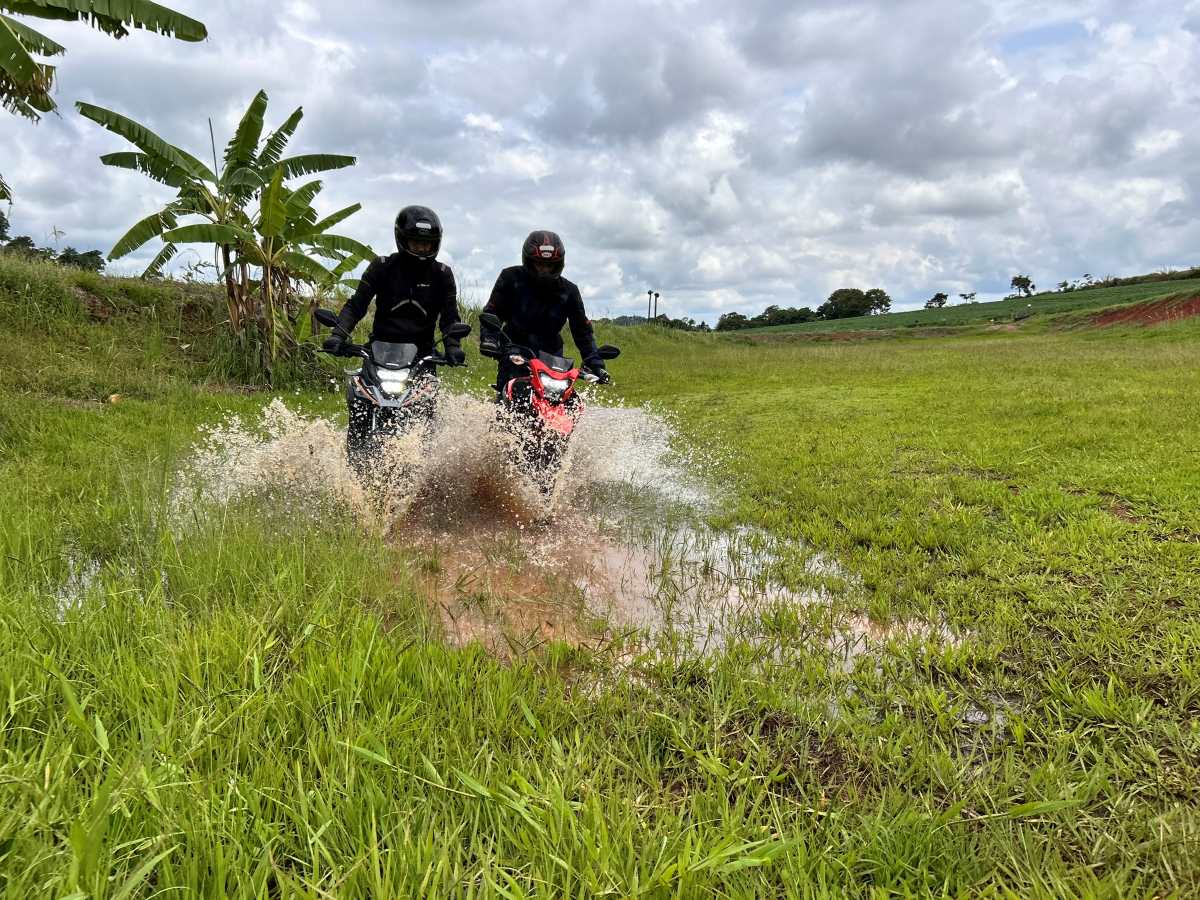 Bros 160 e XRE 190: confira no teste qual trail da Honda é ideal para ...