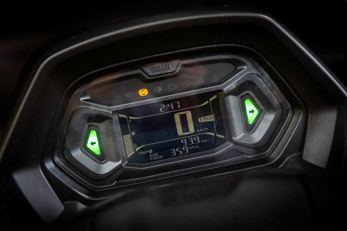 Yamaha NMax ABS Connected 2025 eleva o nível da conexão e desempenho | Motociclismo Online