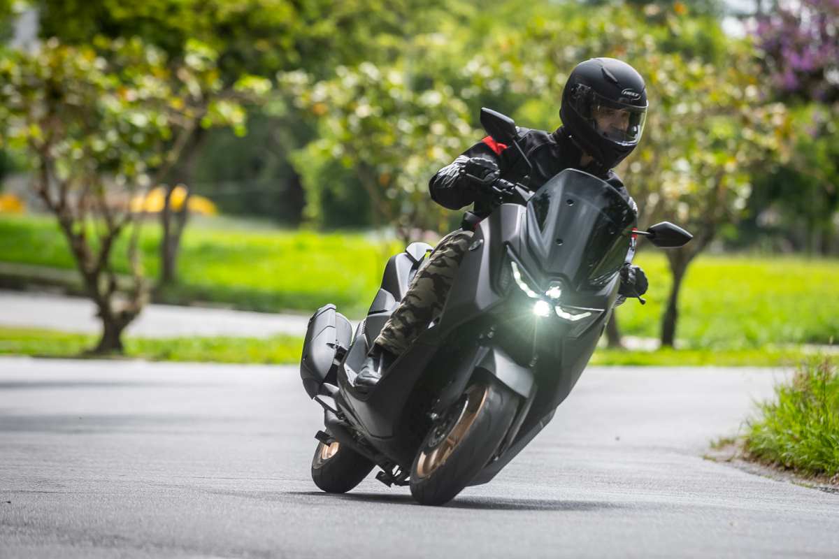 Yamaha NMax ABS Connected 2025 eleva o nível da conexão e desempenho | Motociclismo Online