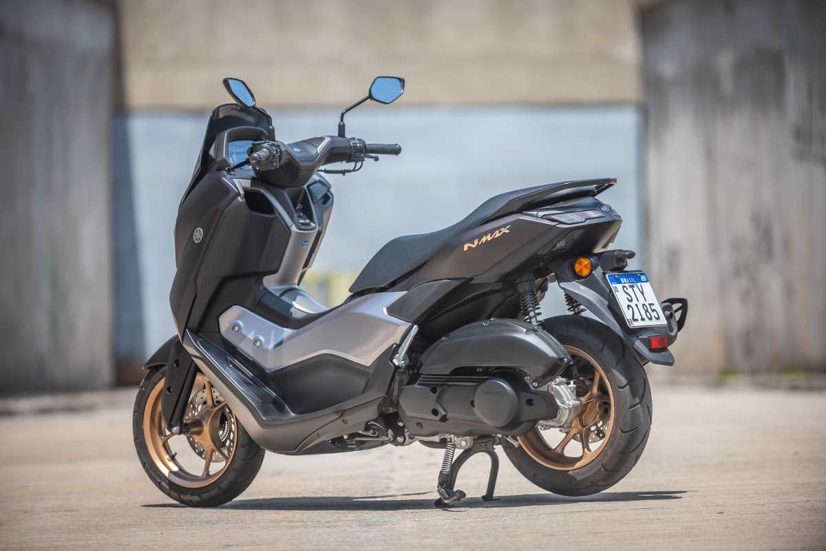 Yamaha NMax ABS Connected 2025 eleva o nível da conexão e desempenho ...