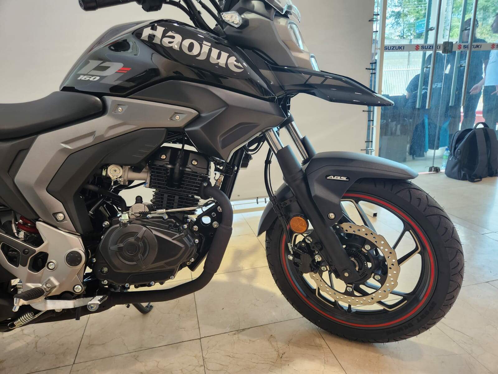 Haojue DL 160 é lançada no Brasil; preço e fotos da crossover de entrada