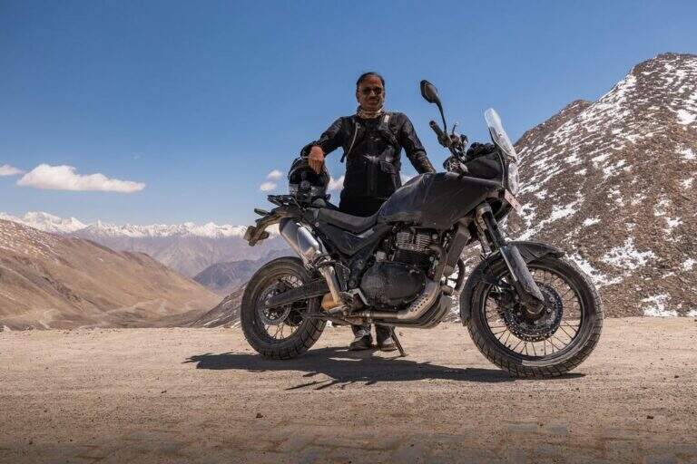Royal Enfield terá versão maior da Himalayan; 650 ou 750?