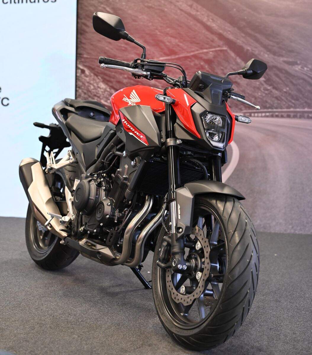 Honda CB 500 Hornet 2026 é lançada no Brasil; veja preço e detalhes