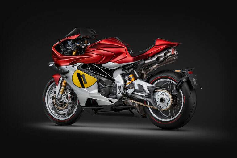 MV Agusta Superveloce 1000 Ago é nova homenagem para lenda das pistas