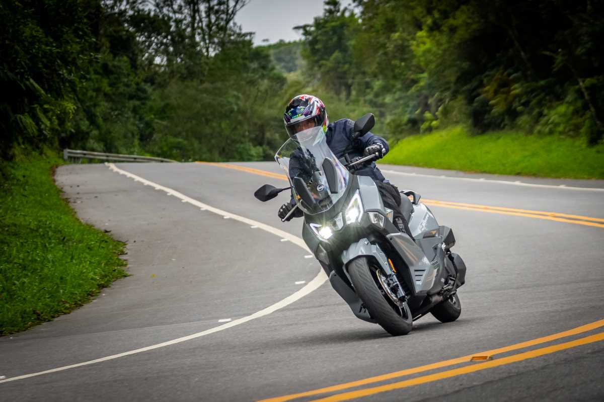 Dafra Joyride 300: Confira o teste Completo | Motociclismo Online