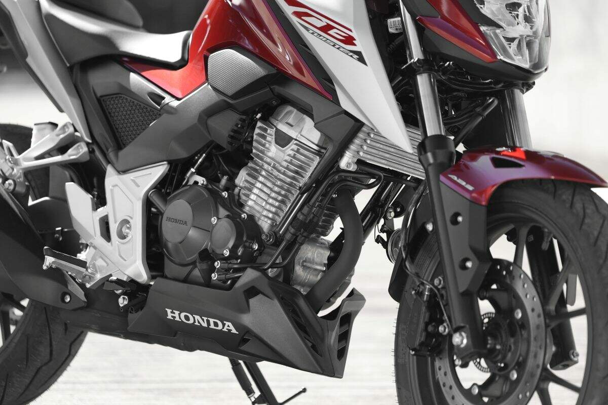 Honda CB 300F Twister 2026: novidades de uma das motos mais vendidas do Brasil