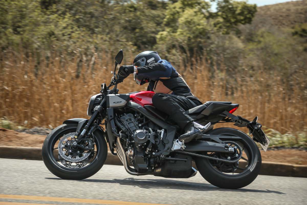 Honda CB 650R E-Clutch 2026: uma nova era na pilotagem