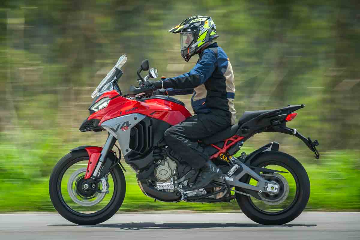 Ducati Multistrada V4 S transforma a aventura em alta performance